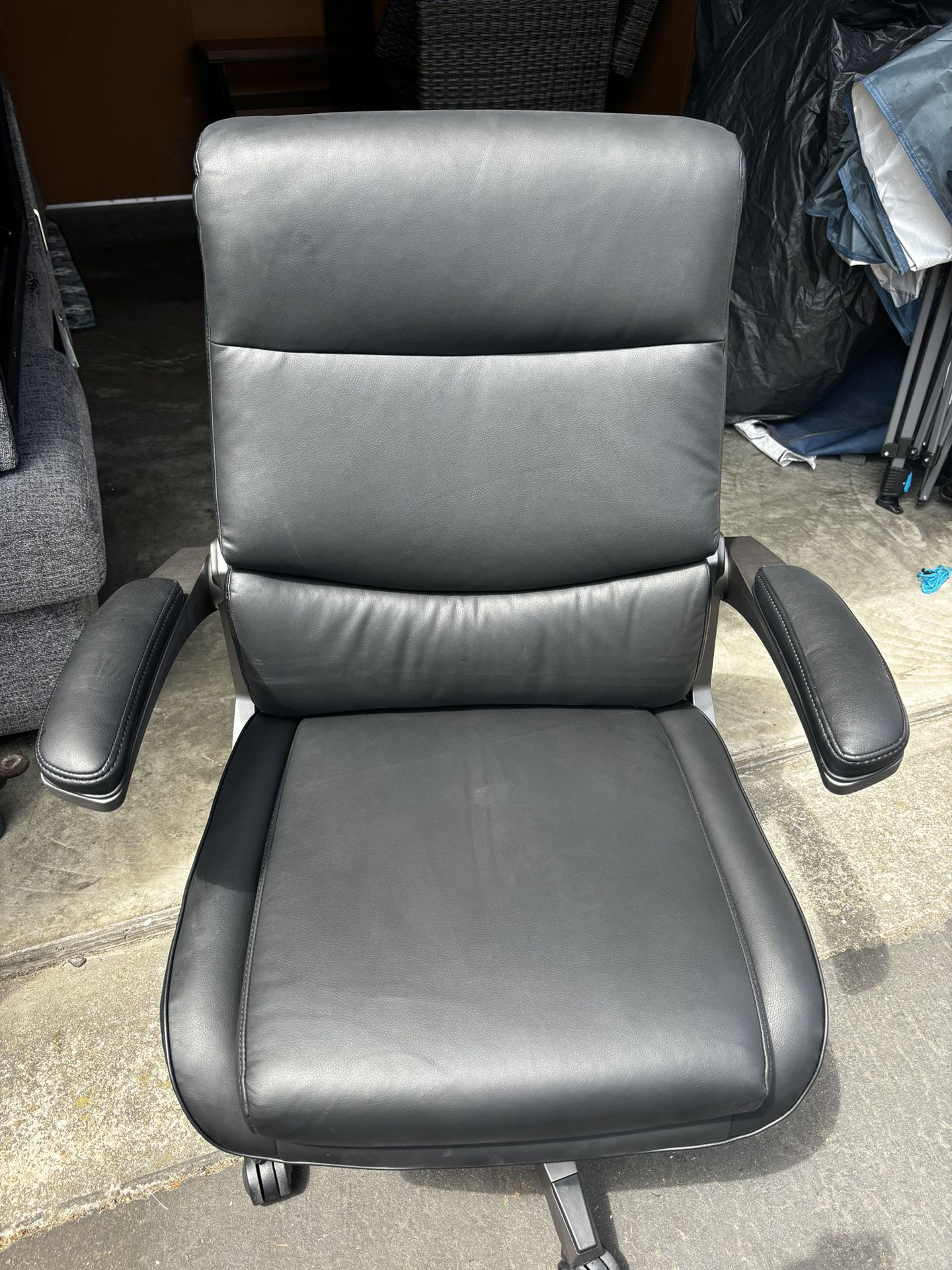 Lazy boy desk chair for Sale in Hayward, CA - OfferUp