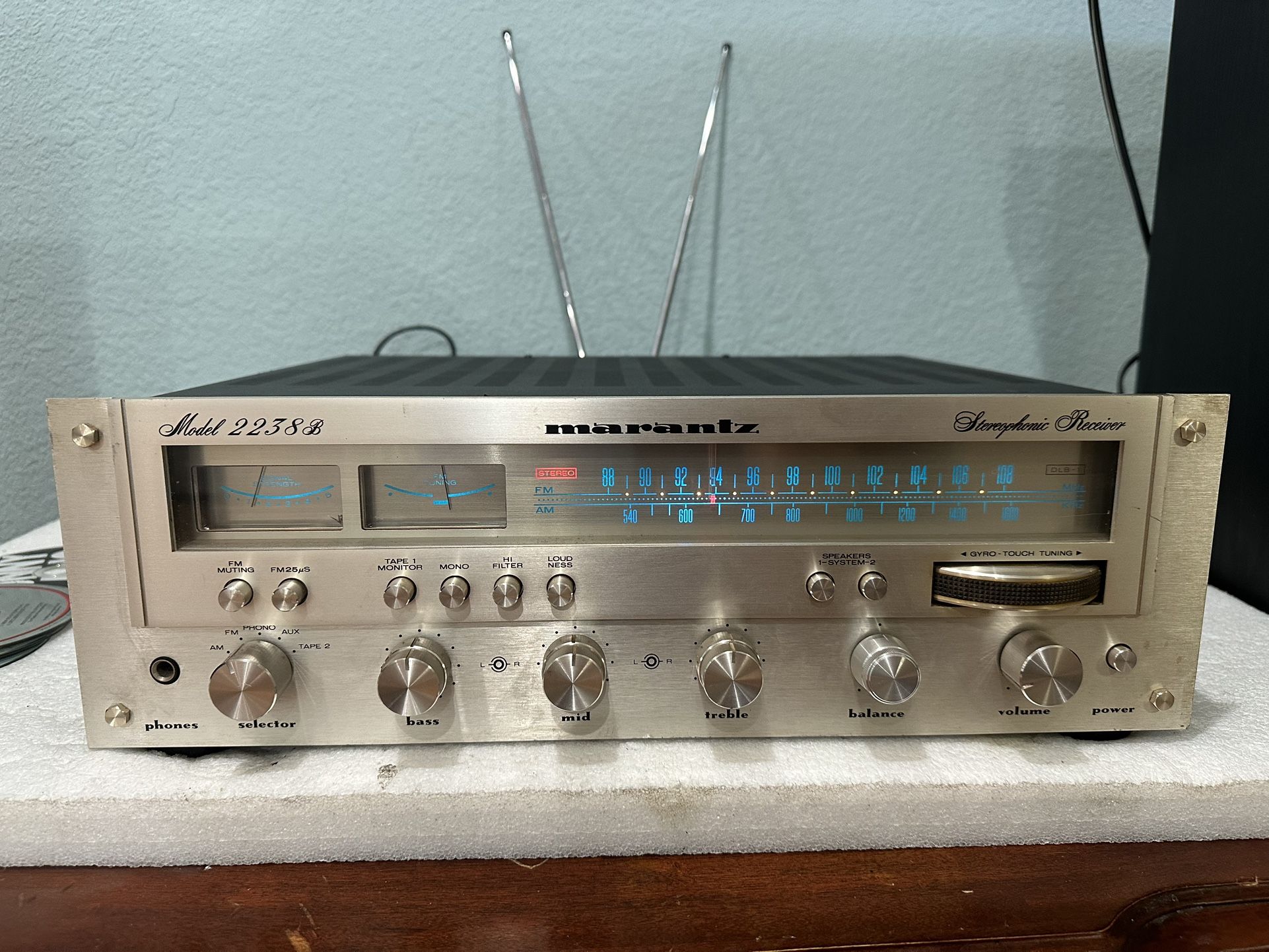 Nice Vintage Marantz 2238B Audiophile Stereo AF/FM Receiver for Sale in San Jose, CA - OfferUp