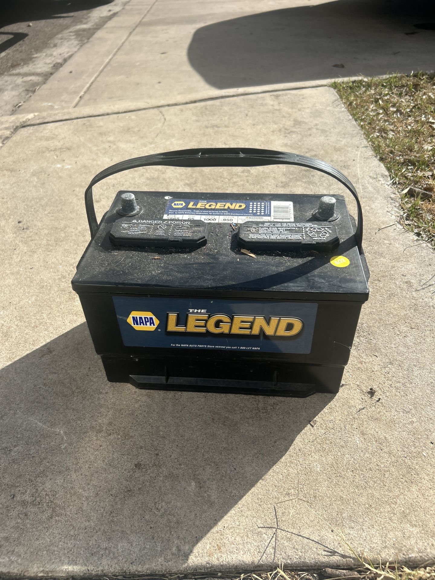 Free NAPA The Legend Car Battery for Sale in San Antonio, TX - OfferUp