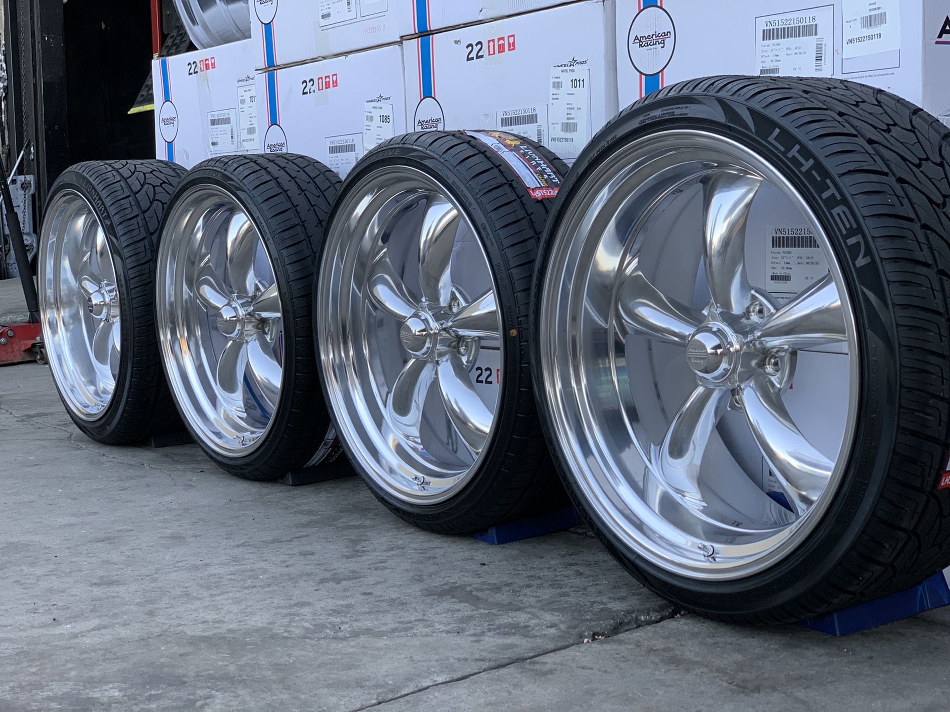 New American Racing Torq Thrust C10 wheels 22x9 and 22x11 Polish with ...