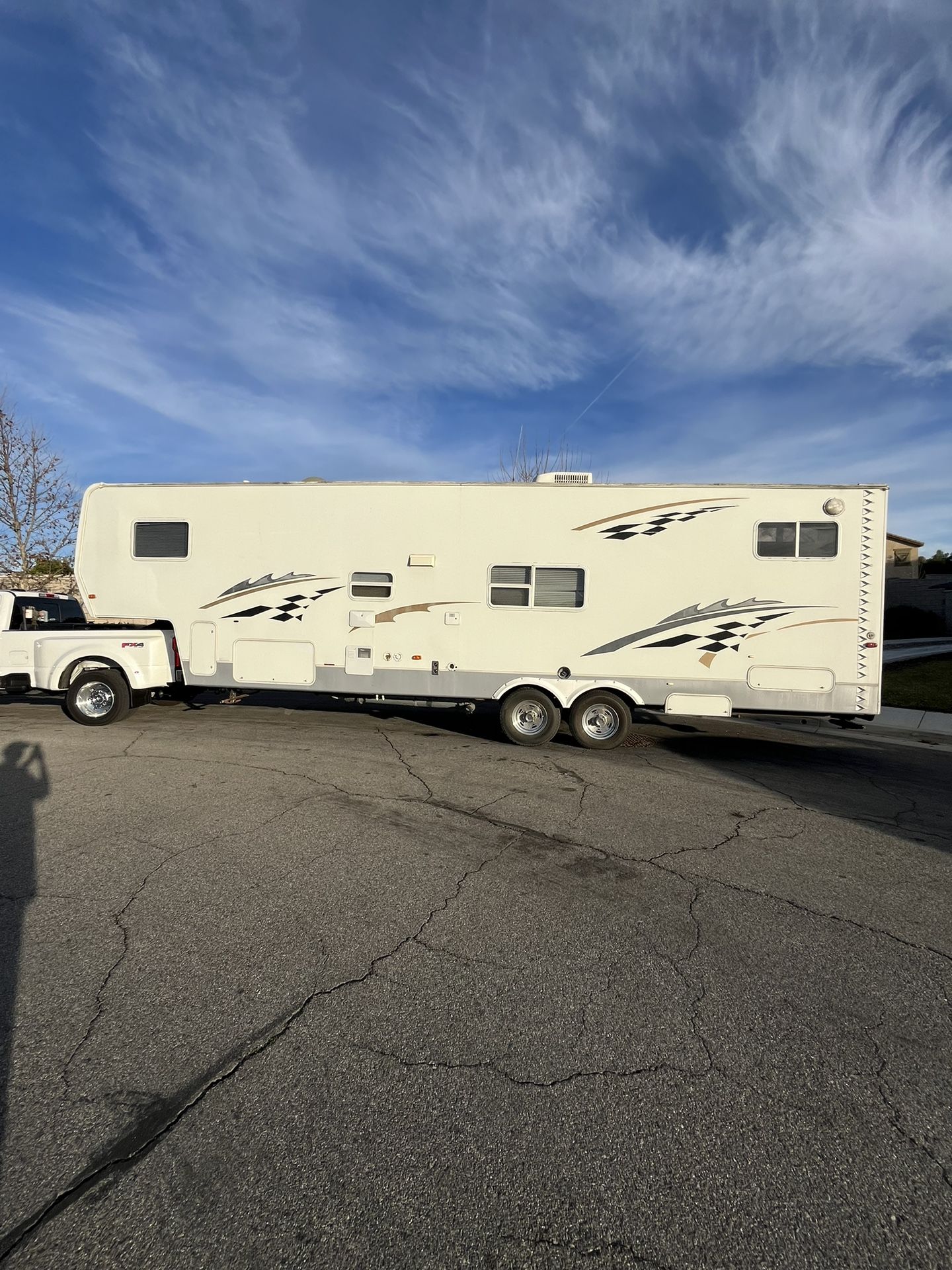 2005 Keystone Tail-gator for Sale in Murrieta, CA - OfferUp
