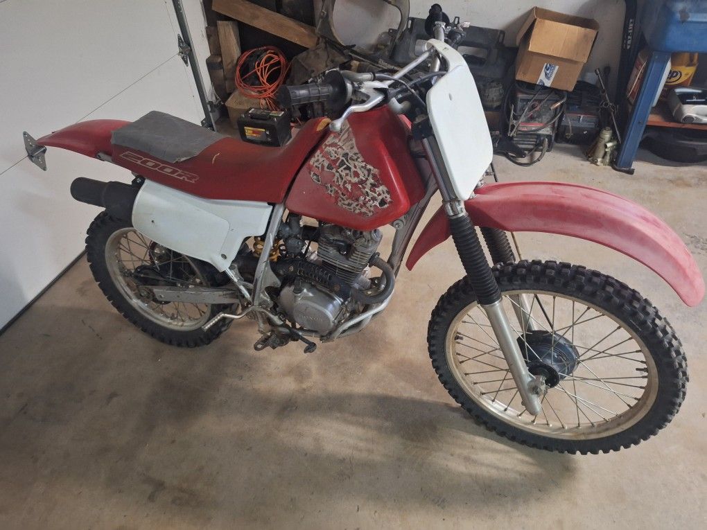 2000 Honda XR 200R for Sale in Joshua Tree, CA - OfferUp