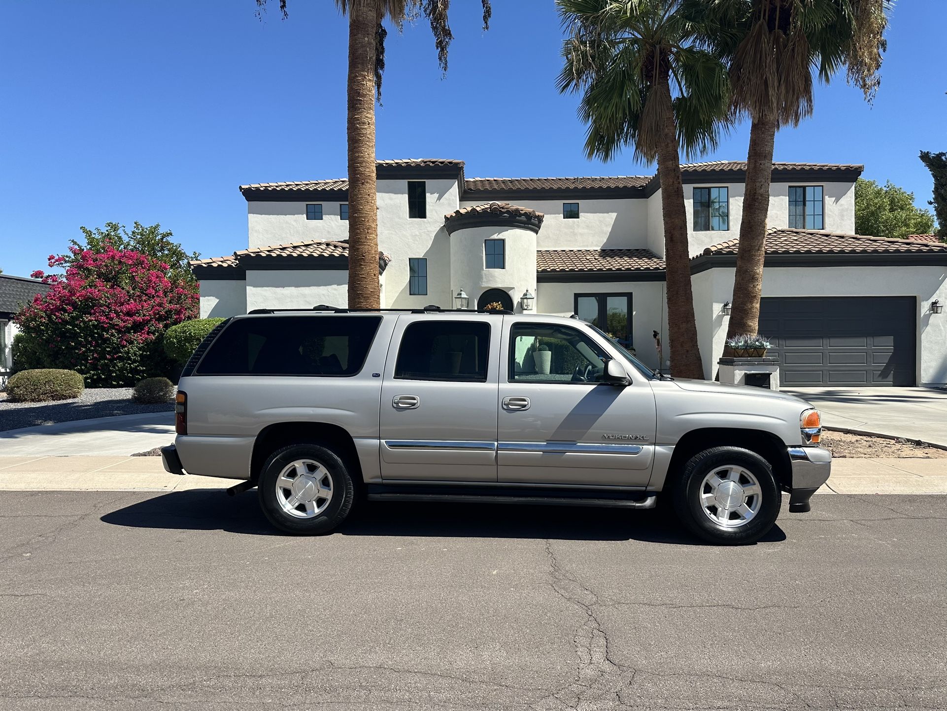 2005 GMC Yukon XL for Sale in Phoenix, AZ - OfferUp