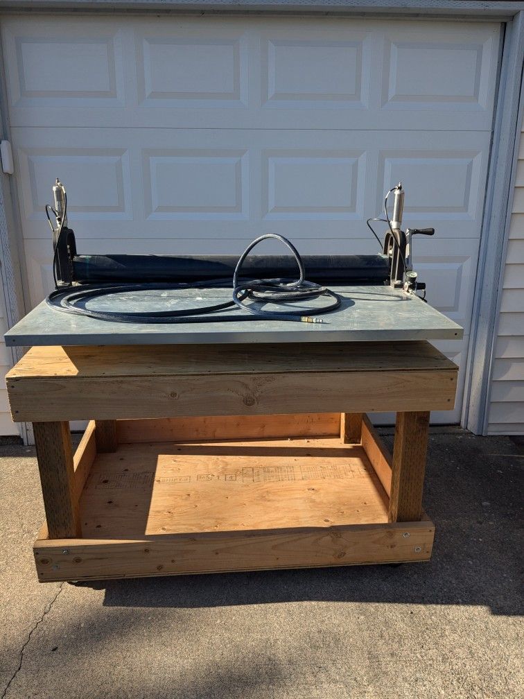 48" Squeeze Roller Sign Applicator Laminator for Sale in Auburn, WA ...