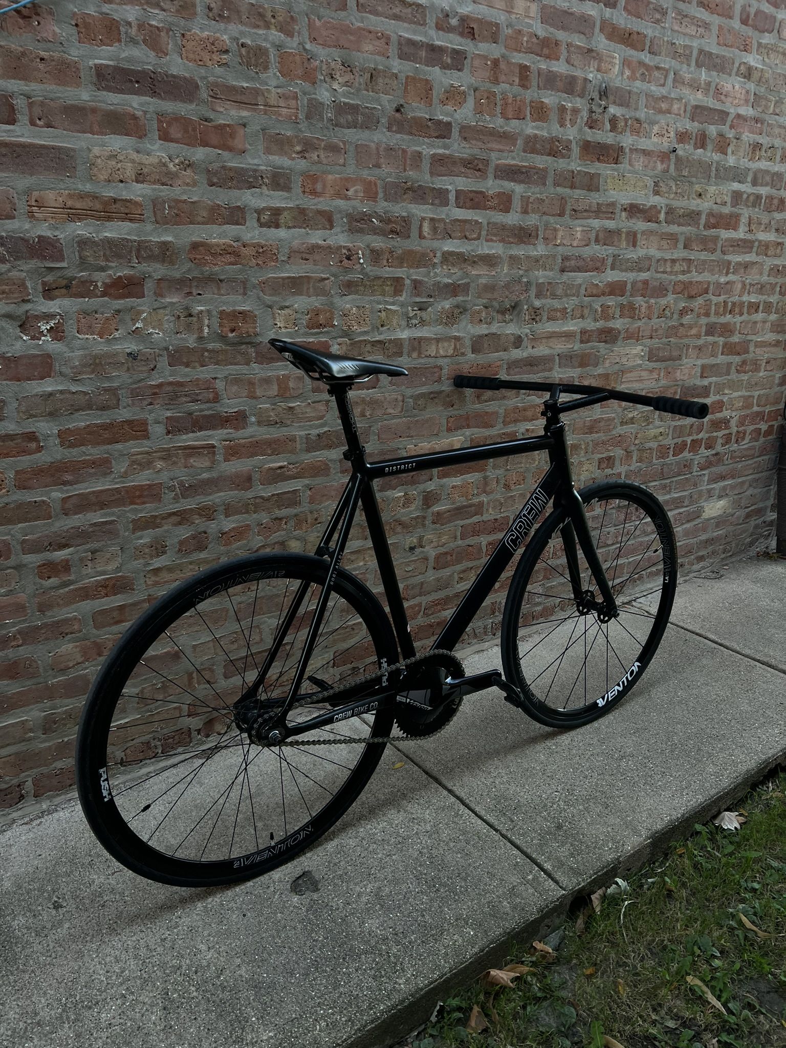 Crew fixie complete for Sale in Chicago, IL - OfferUp