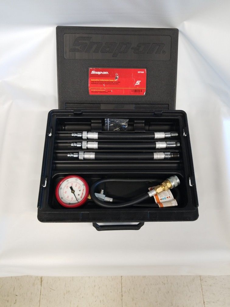 Snap On Automotive Compression Test Set 797450-1 for Sale in Tacoma, WA ...