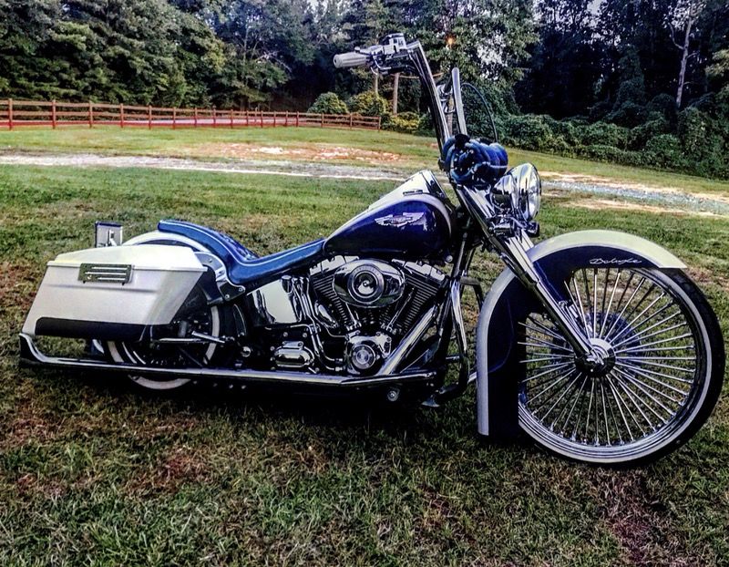 Custom Harley Davidson Softail Deluxe