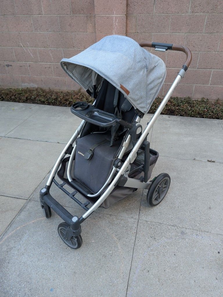 Uppababy Cruz V2 Stroller for Sale in Los Angeles, CA - OfferUp