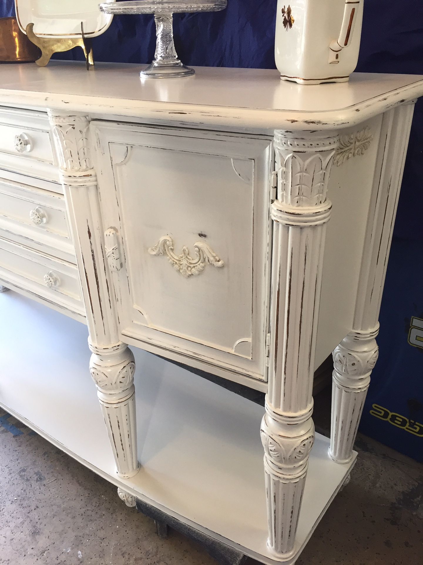 Farmhouse/Cottage Sideboard/Buffet by Broyhill for Sale in NO FORT ...