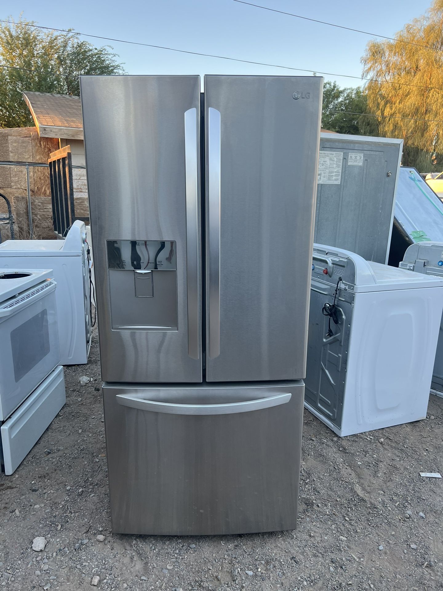 LG REFRIGERATOR for Sale in Las Vegas, NV - OfferUp