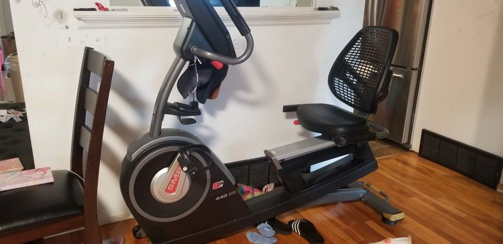 Proform ES440 Exercise Bike for Sale in Seattle, WA - OfferUp