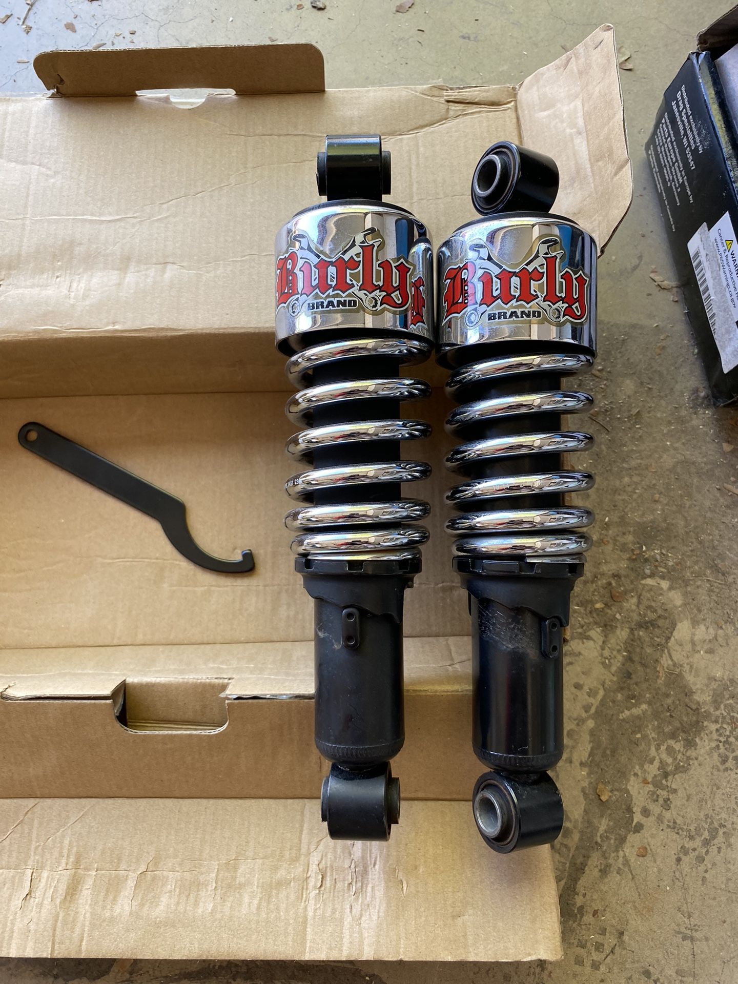 Dyna Shocks Burly Harley for Sale in Mesa, AZ - OfferUp