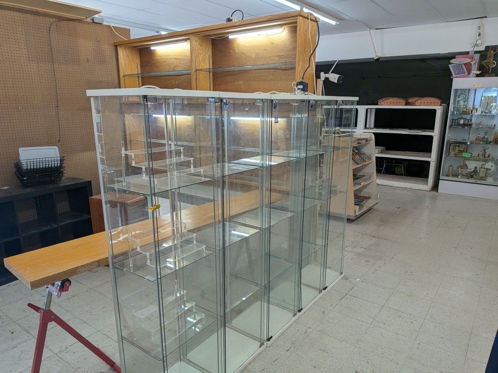 (5) Glass Display Cases, Lighted, Locking for Sale in Mesa, AZ - OfferUp