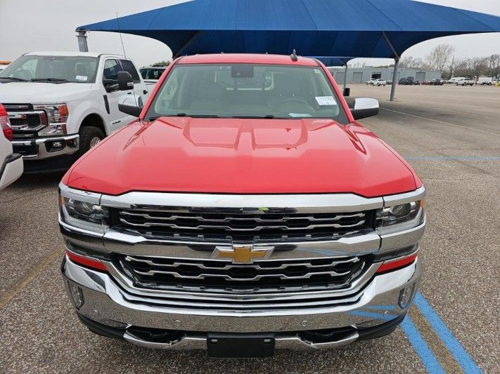 2018 Chevrolet Silverado for Sale in Hialeah, FL - OfferUp