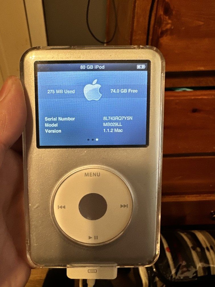 iPod classic 6th Gen for Sale in Houston, TX - OfferUp