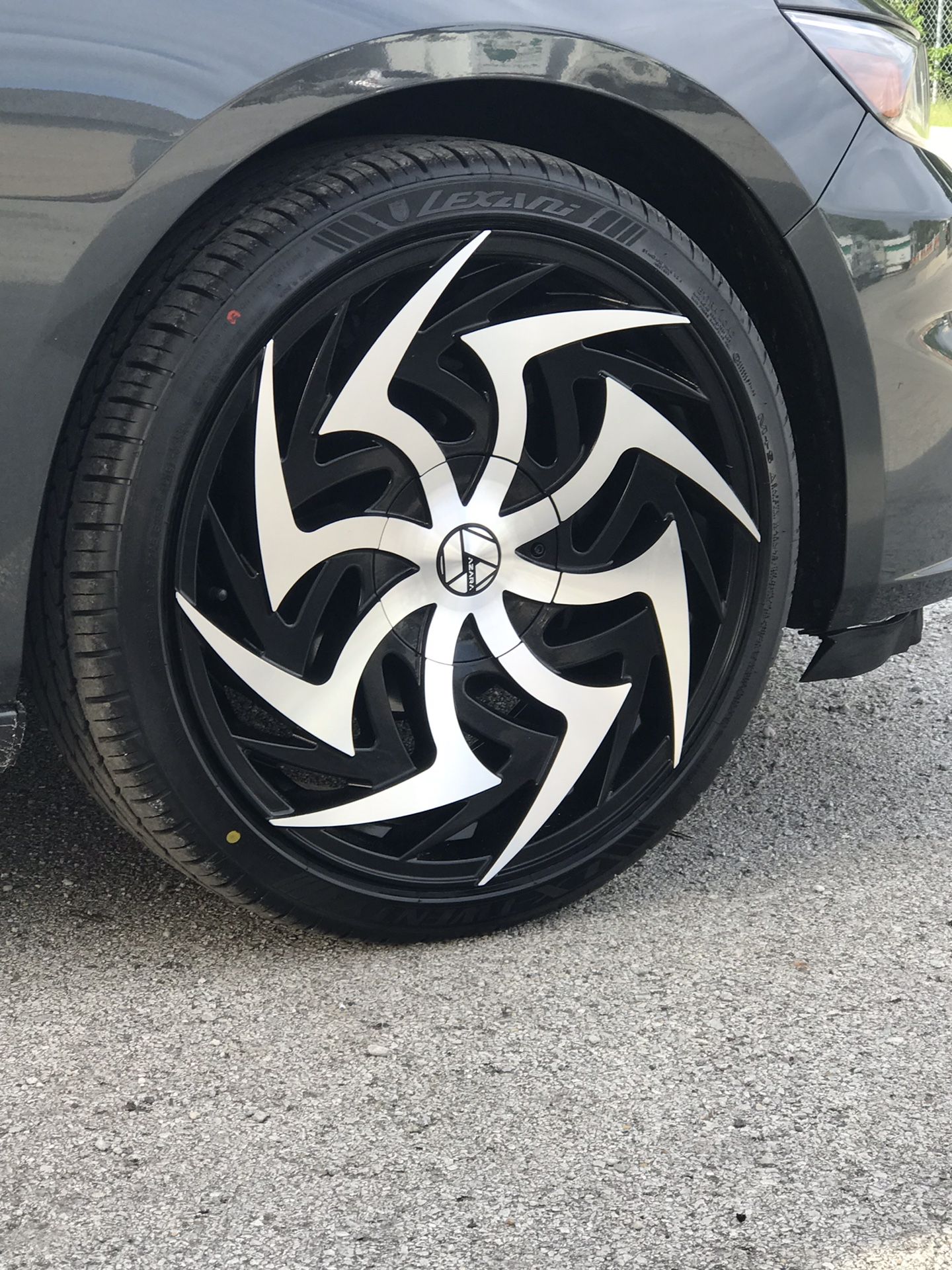 20 inch Azara Wheels & Tires for Sale in Homewood, IL - OfferUp