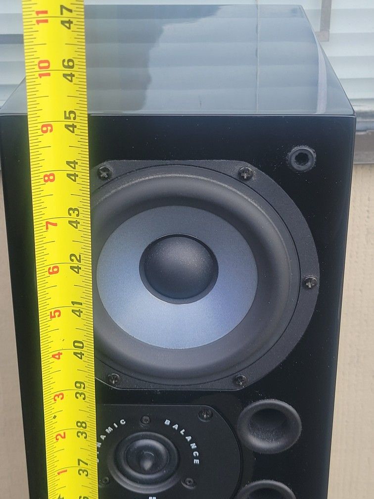 Polk Lsi15 Ebony Floor/Tower Speakers for Sale in Seattle, WA - OfferUp