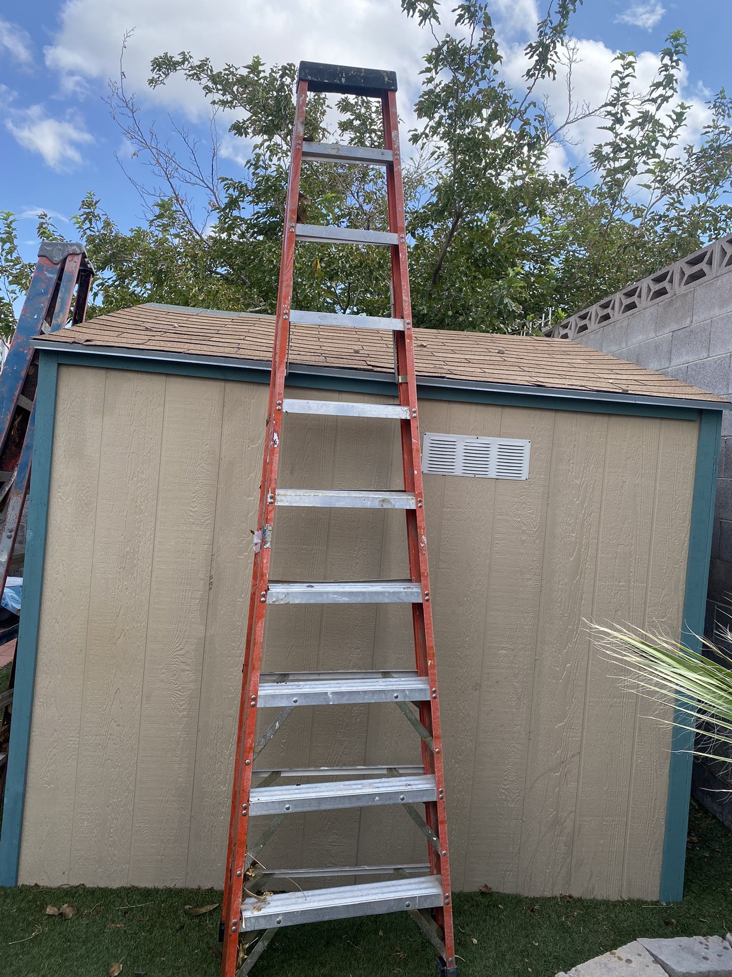 Ladder for Sale in Las Vegas, NV - OfferUp