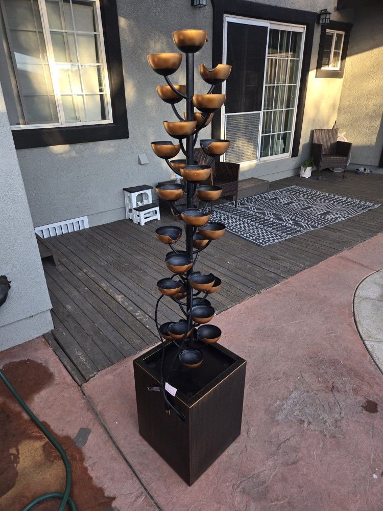 65” Bloomington Cascading Cup Fountain for Sale in Glmn Hot Spgs, CA ...
