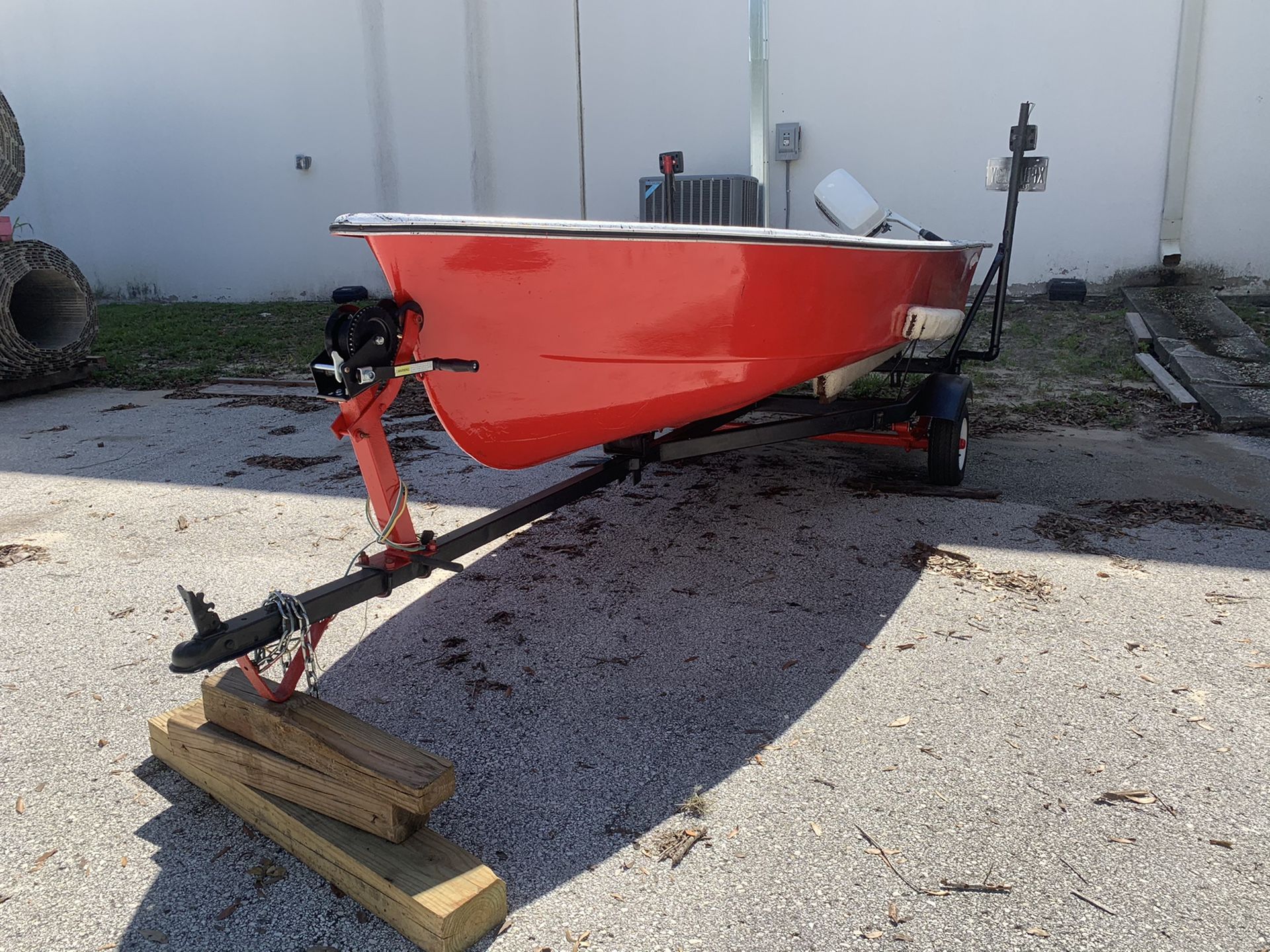 14 Ft Fiberglass Vhull Manatee Jon Boat w/ 8hp Johnson trailer included ...