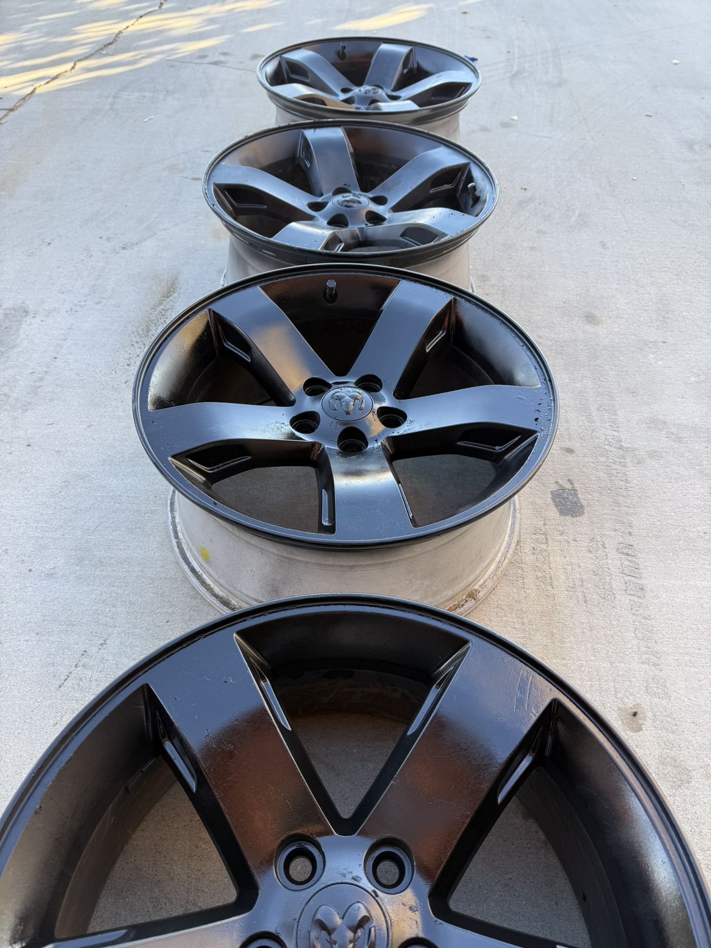 18" RIMS OEM DODGE CHALLENGER CHARGER CHRYSLER 300c for Sale in Burbank ...