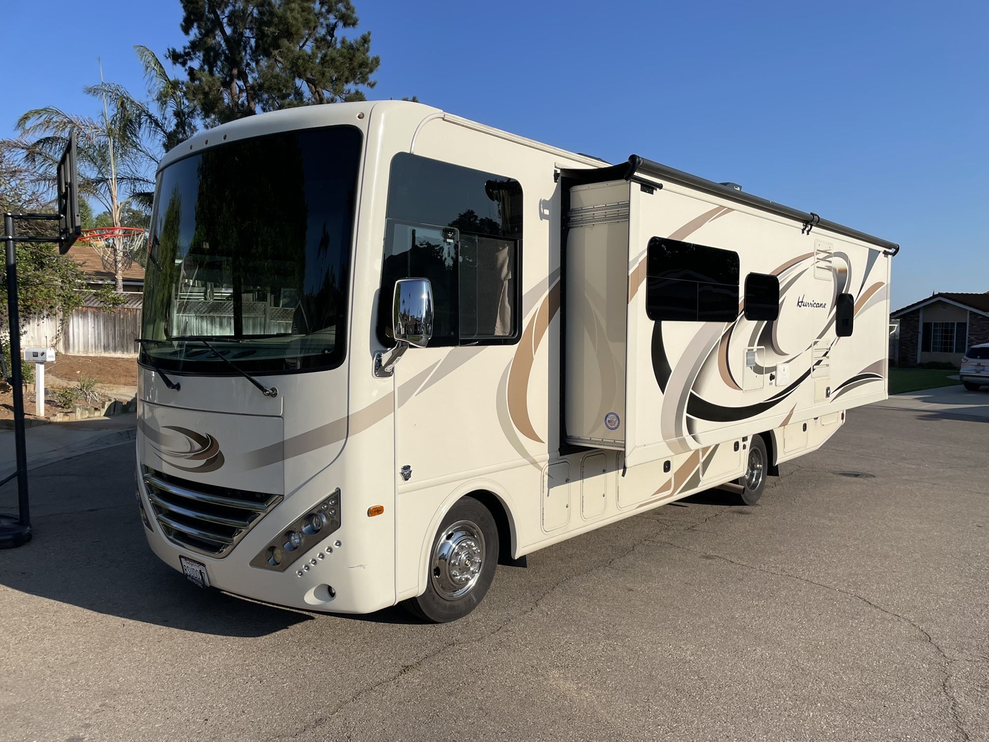 2017 Thor Class A Motorhome for Sale in El Cajon, CA - OfferUp