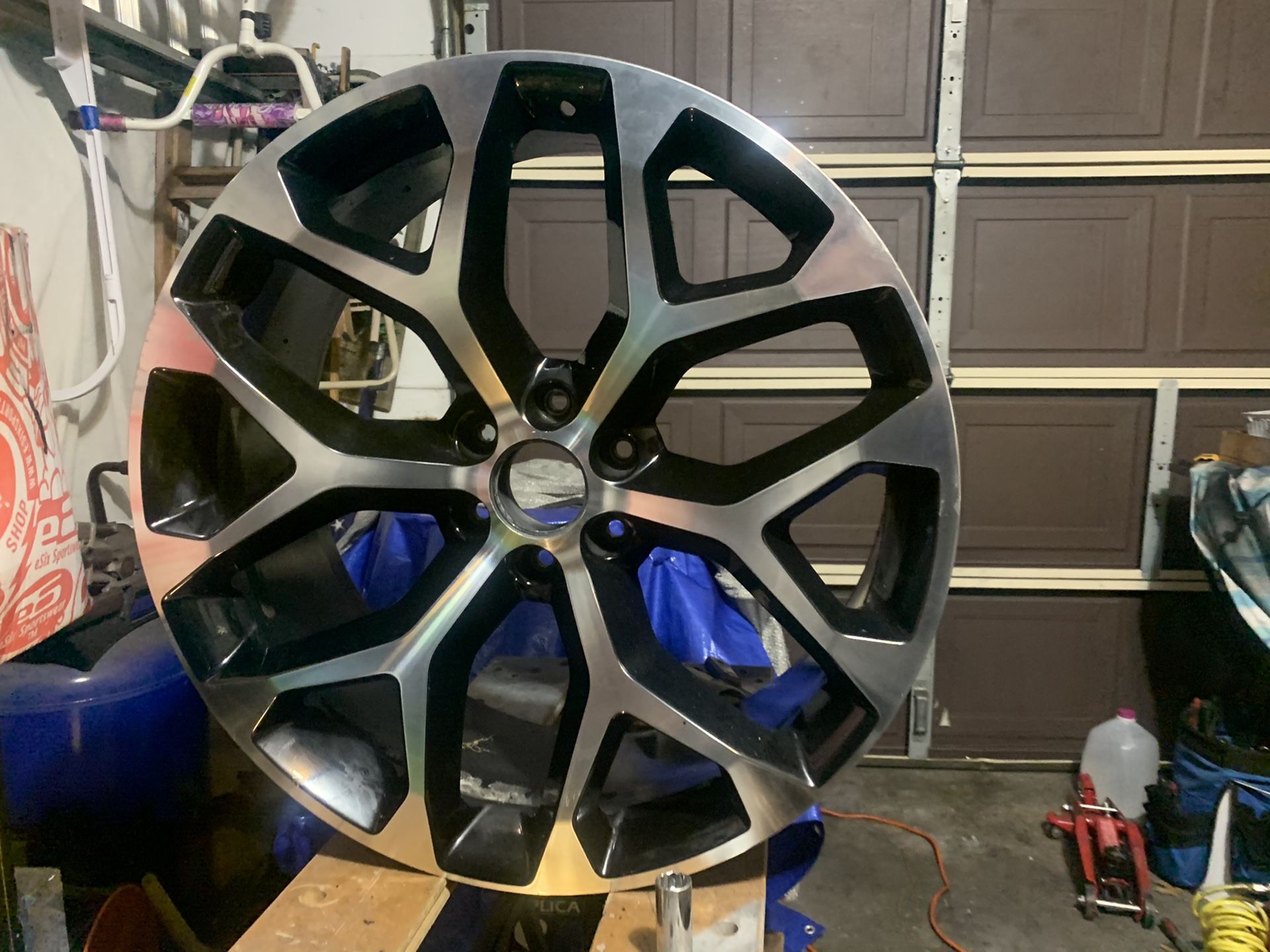 Used 24 inch Snowflake Replica’s (no tires) for Sale in Dallas, TX ...