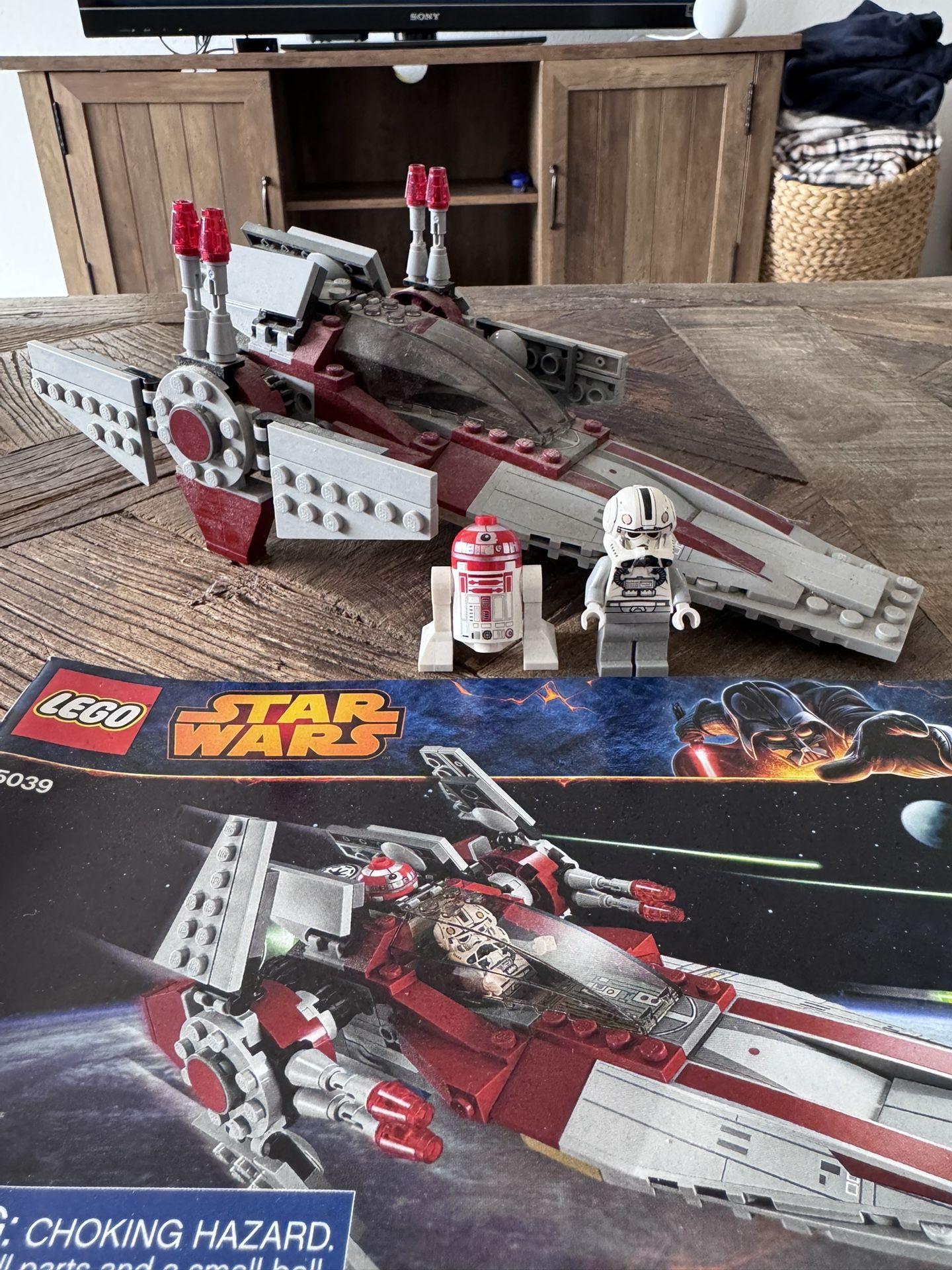 Lego V-Wing Starfighter for Sale in San Diego, CA - OfferUp