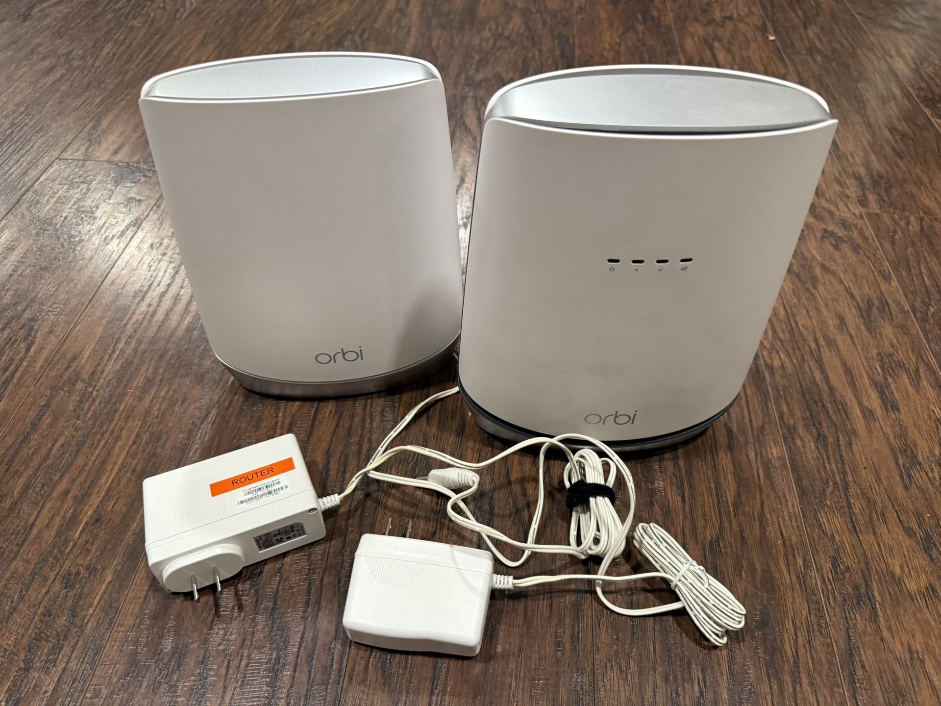 NETGEAR - Orbi AX4200 Tri-Band Mesh WiFi 6 System with 32x8 DOCSIS 3.1 ...