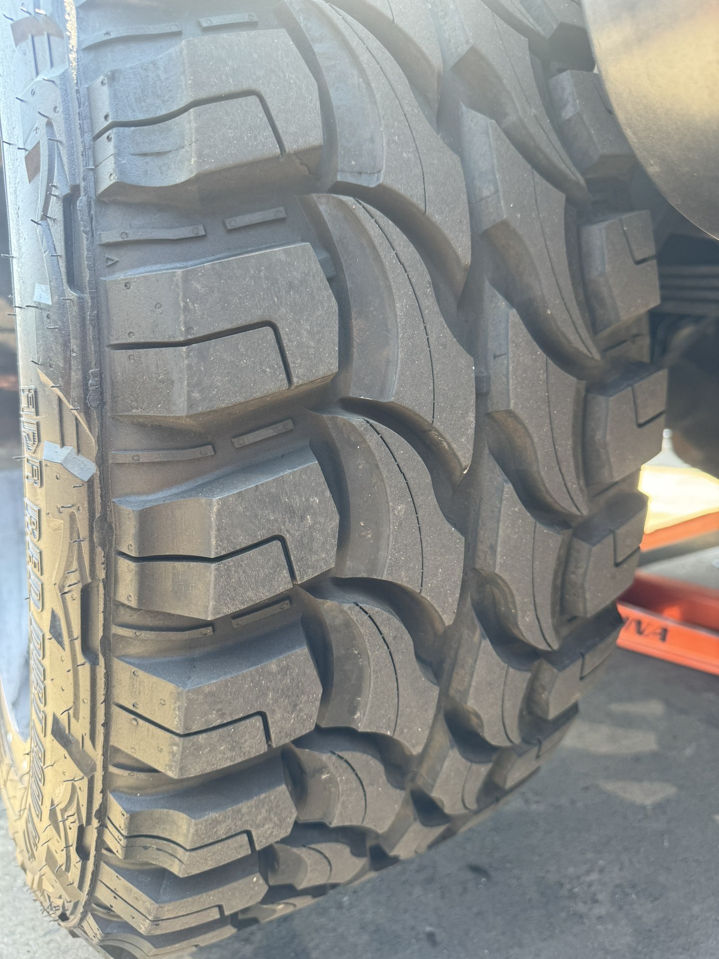 35x12.50r22lt LIKE NEW! RDR TIRES for Sale in Haddonfield, NJ - OfferUp