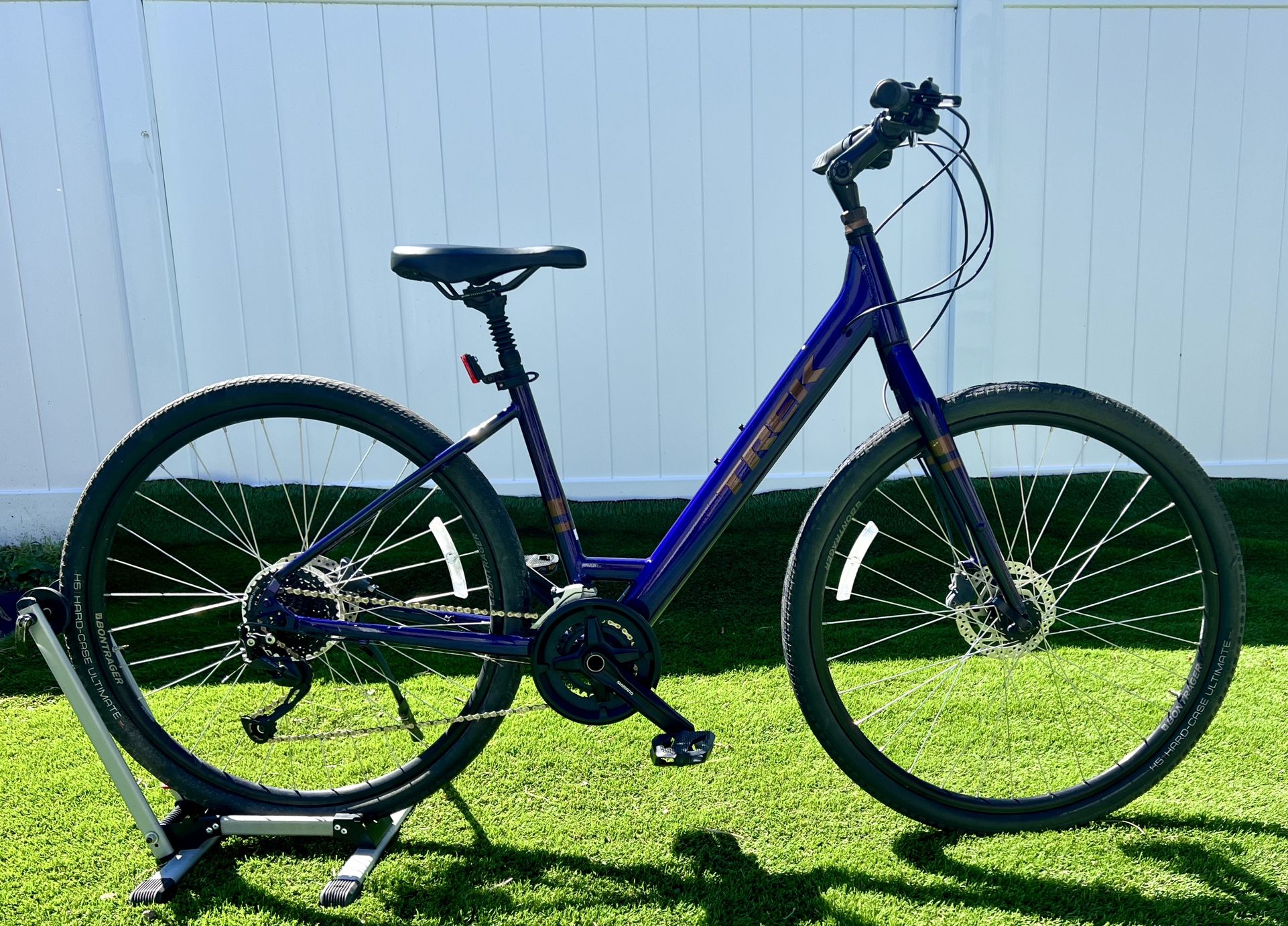 Trek Verve 3 Low Step Bike Bicycle for Sale in Corona, CA - OfferUp