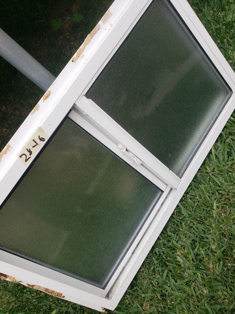 Small Restroom Window for Sale in Montebello, CA - OfferUp