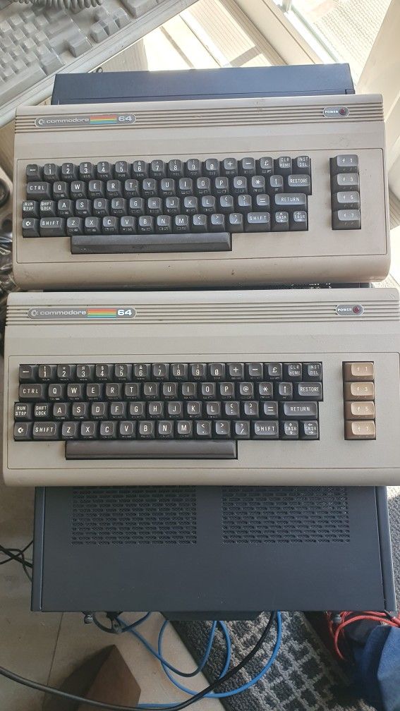 Commodore 64 (2 Units) And Floppy Disk Drive And IBM Clickey 1985 ...