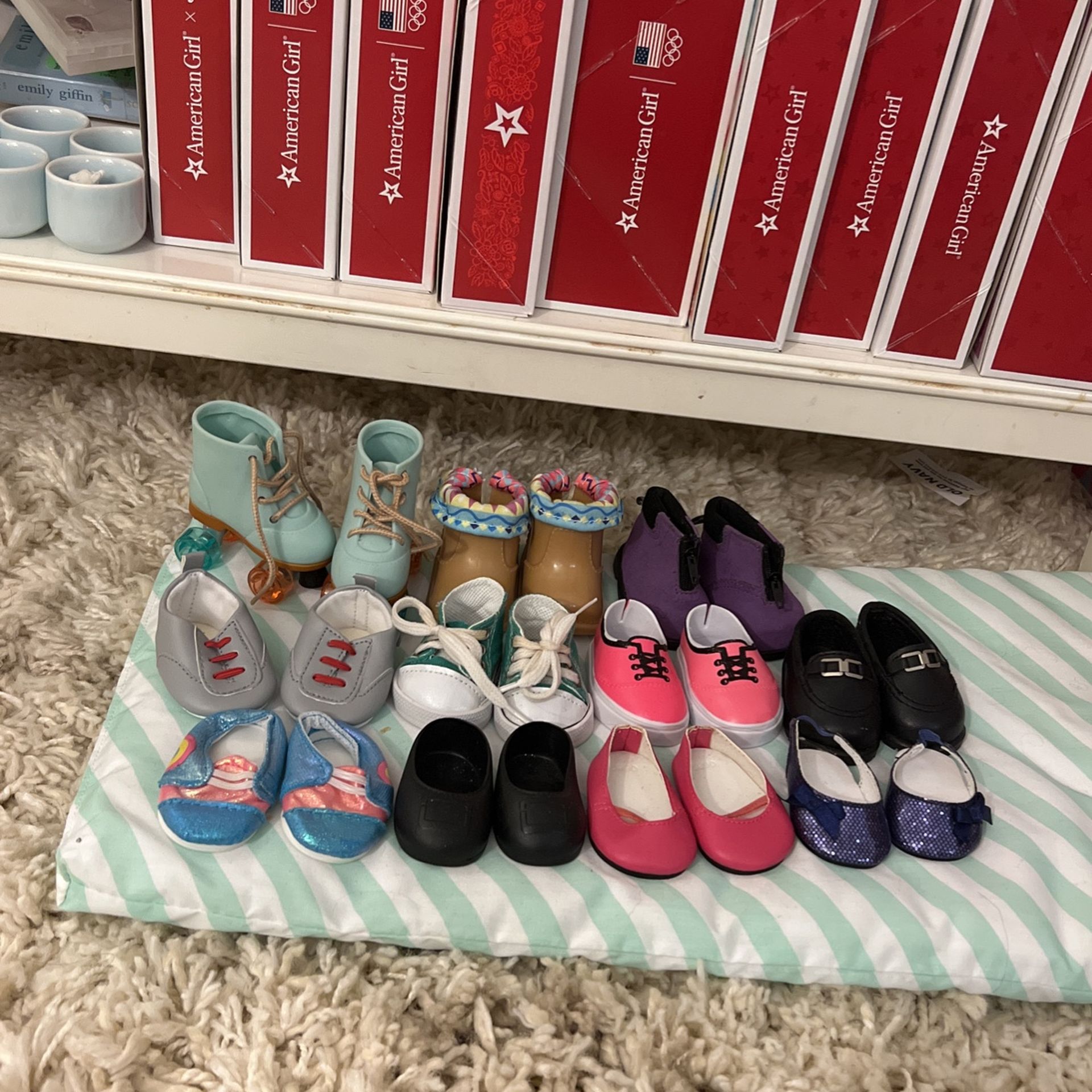 American Girl Doll Shoes Lot Bundle 11 Pair for Sale in Dunwoody, GA ...