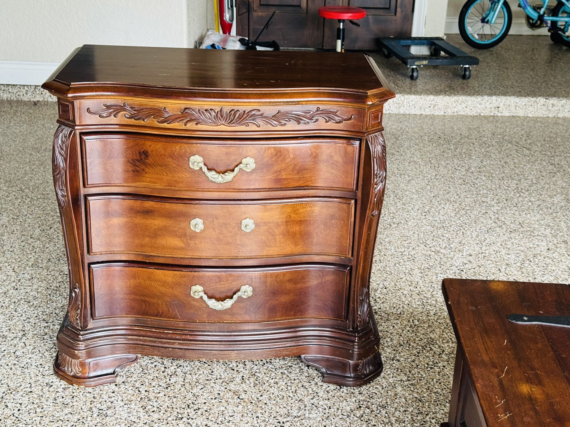 Dresser And offer Table. FREE. Good Quality for Sale in New Braunfels ...