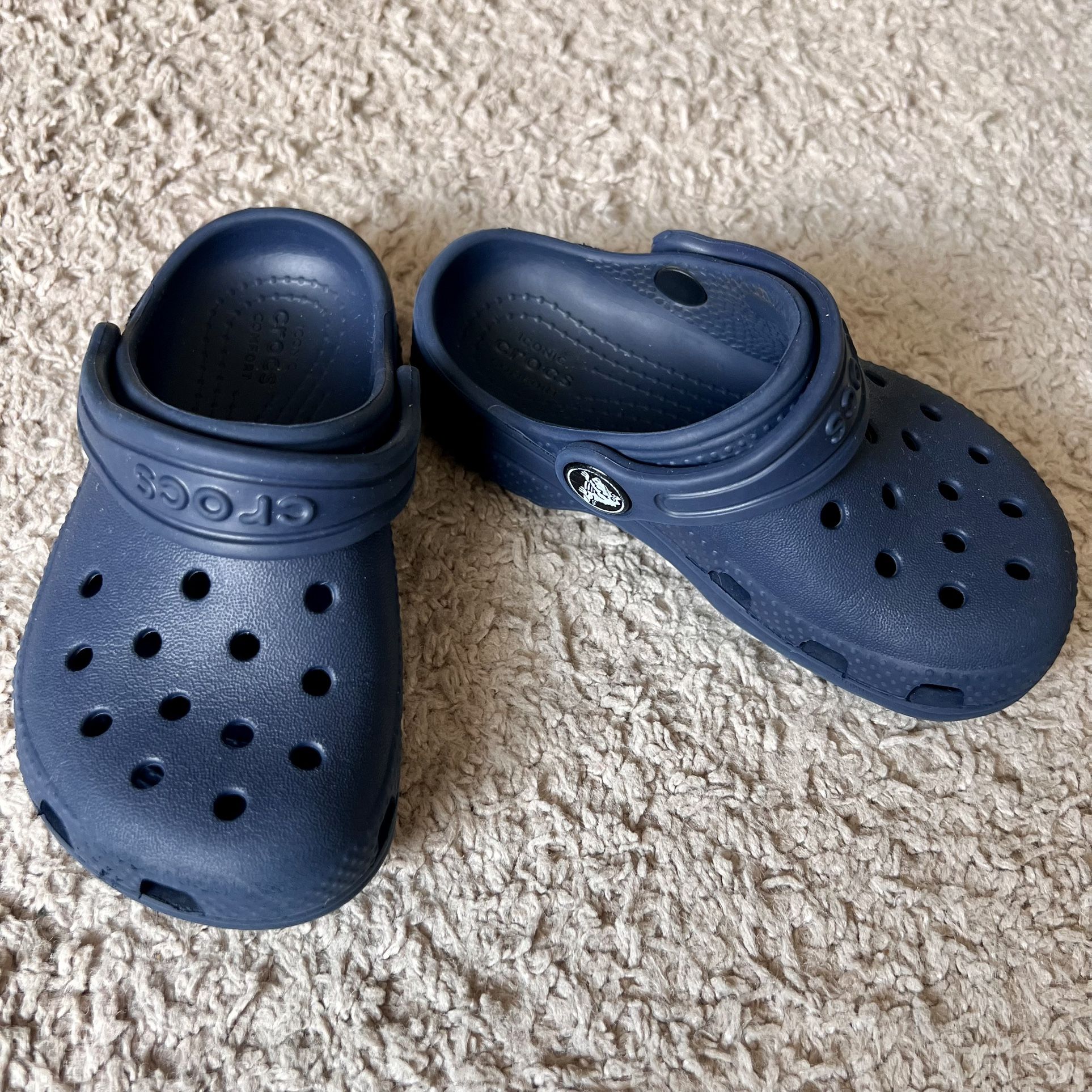 Crocs Kids Classic Clog - Navy Blue Size C8 for Sale in Helotes, TX ...