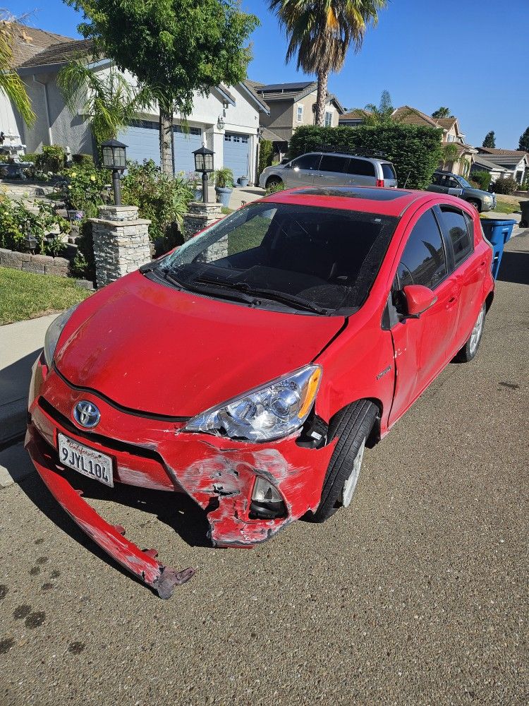 2013 Toyota Prius PARTING OUT CHASSIS IS DAMAGED for Sale in San Jose ...