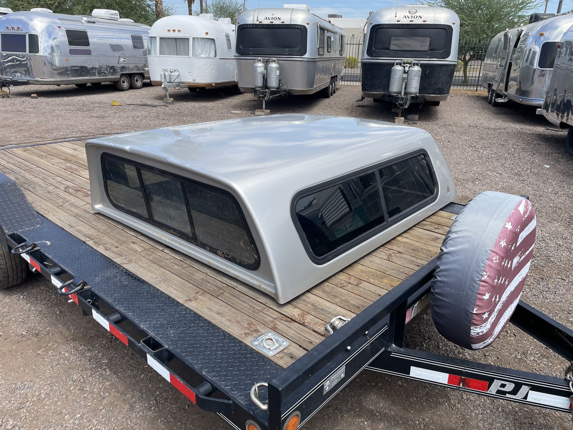 Leer Truck Camper Shell for Sale in Phoenix, AZ - OfferUp