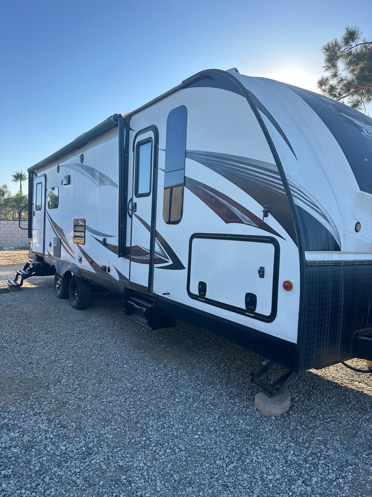 RVS Traila Jayco 2017 for Sale in Riverside, CA - OfferUp