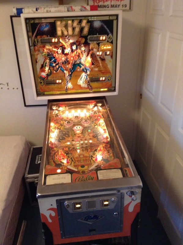 KISS Pinball Machine 1978 for Sale in Phoenix, AZ - OfferUp