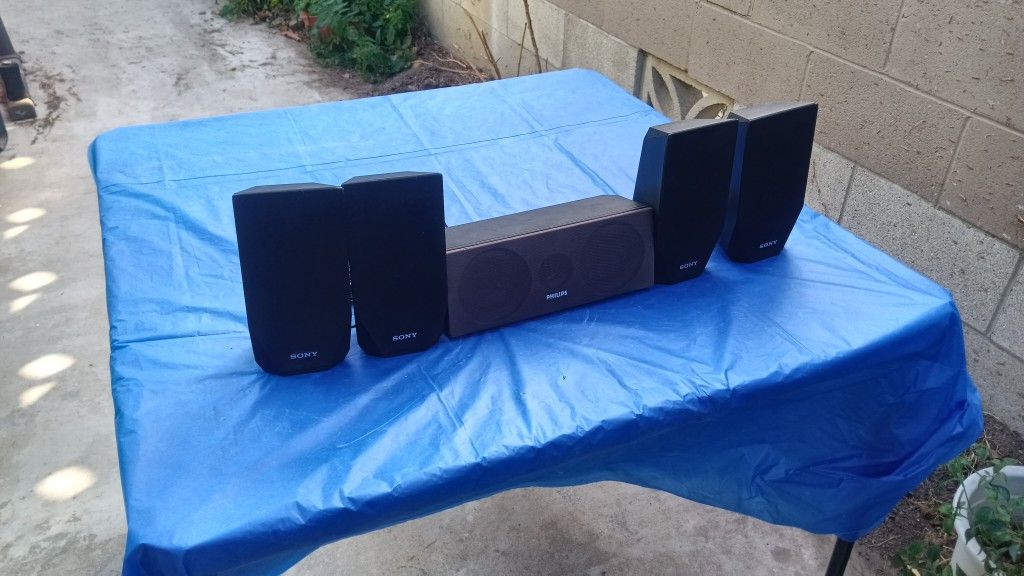 Surround Sound Speakers Sony/ Philips for Sale in Jurupa Valley, CA ...