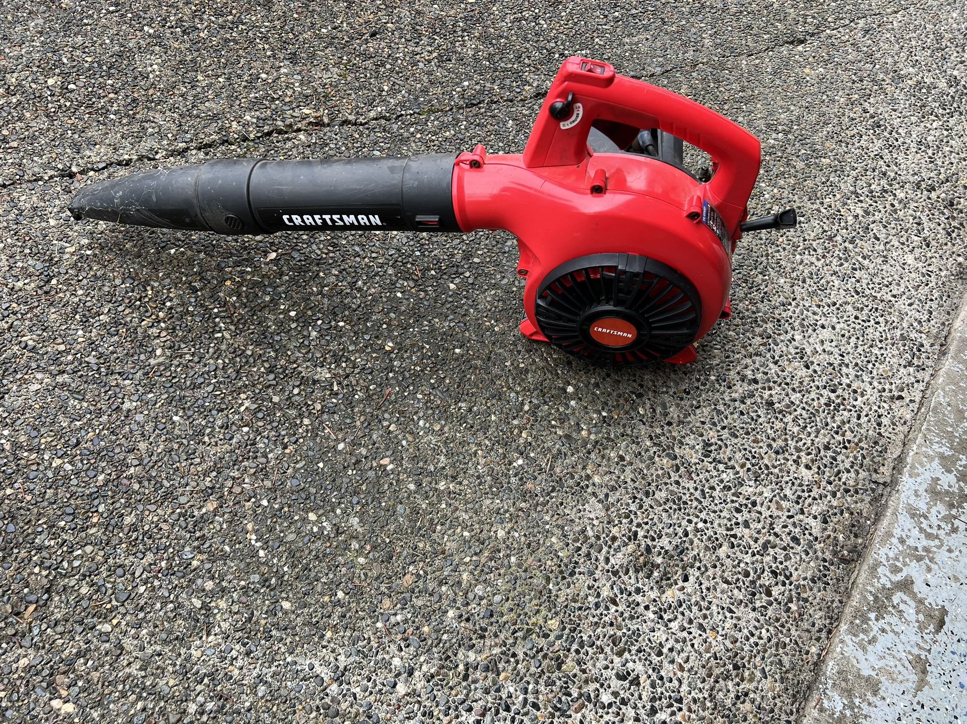 Craftsman Gas Leaf Blower for Sale in Puyallup, WA - OfferUp