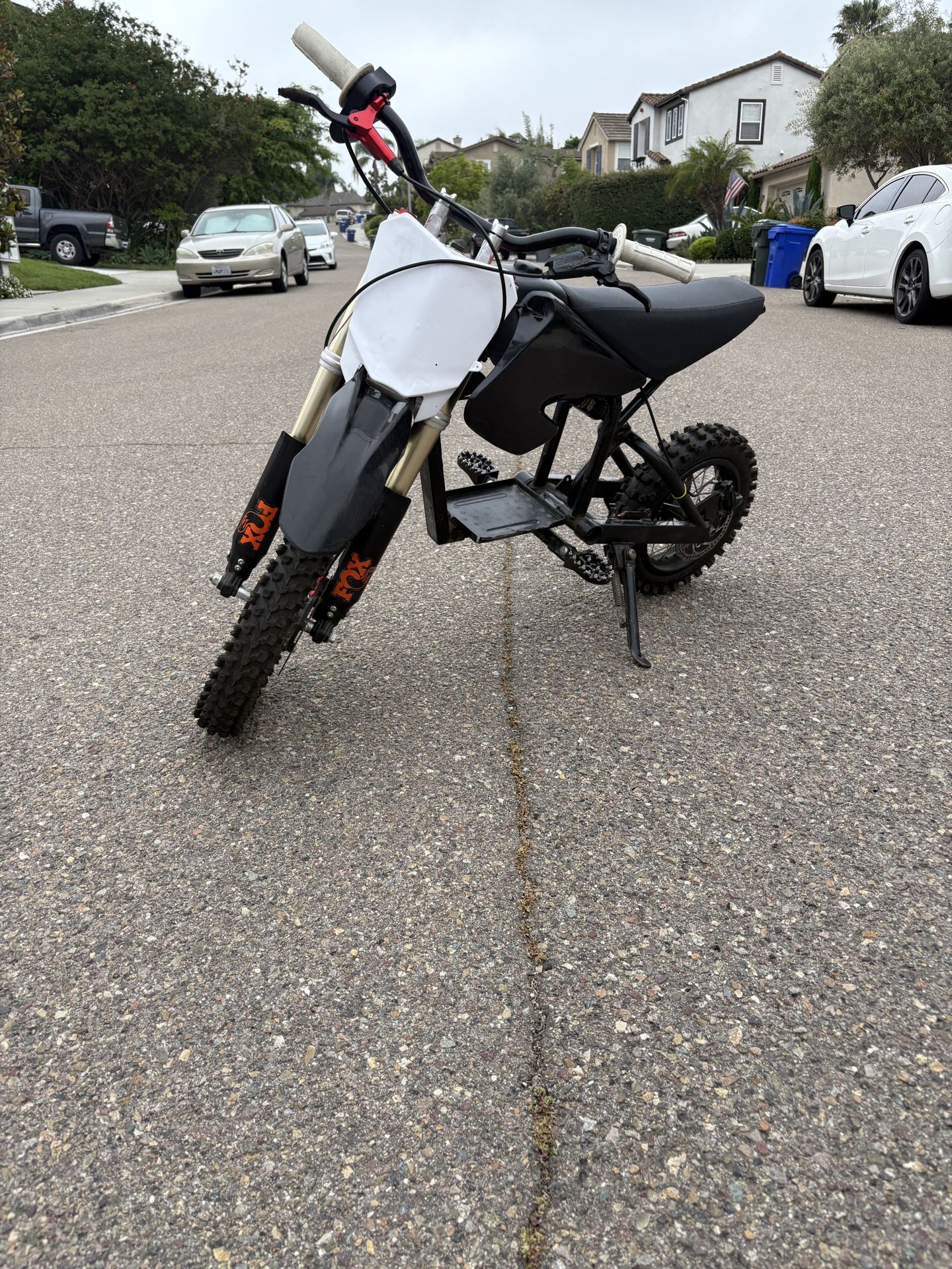 72 Volt Razor Battery And Mx 650 Frame for Sale in San Marcos, CA - OfferUp