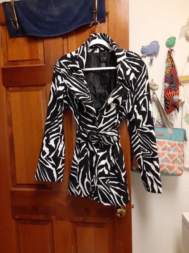Pre-owned Women's Size 8 Spring Jacket for Sale in Overland Park, KS ...