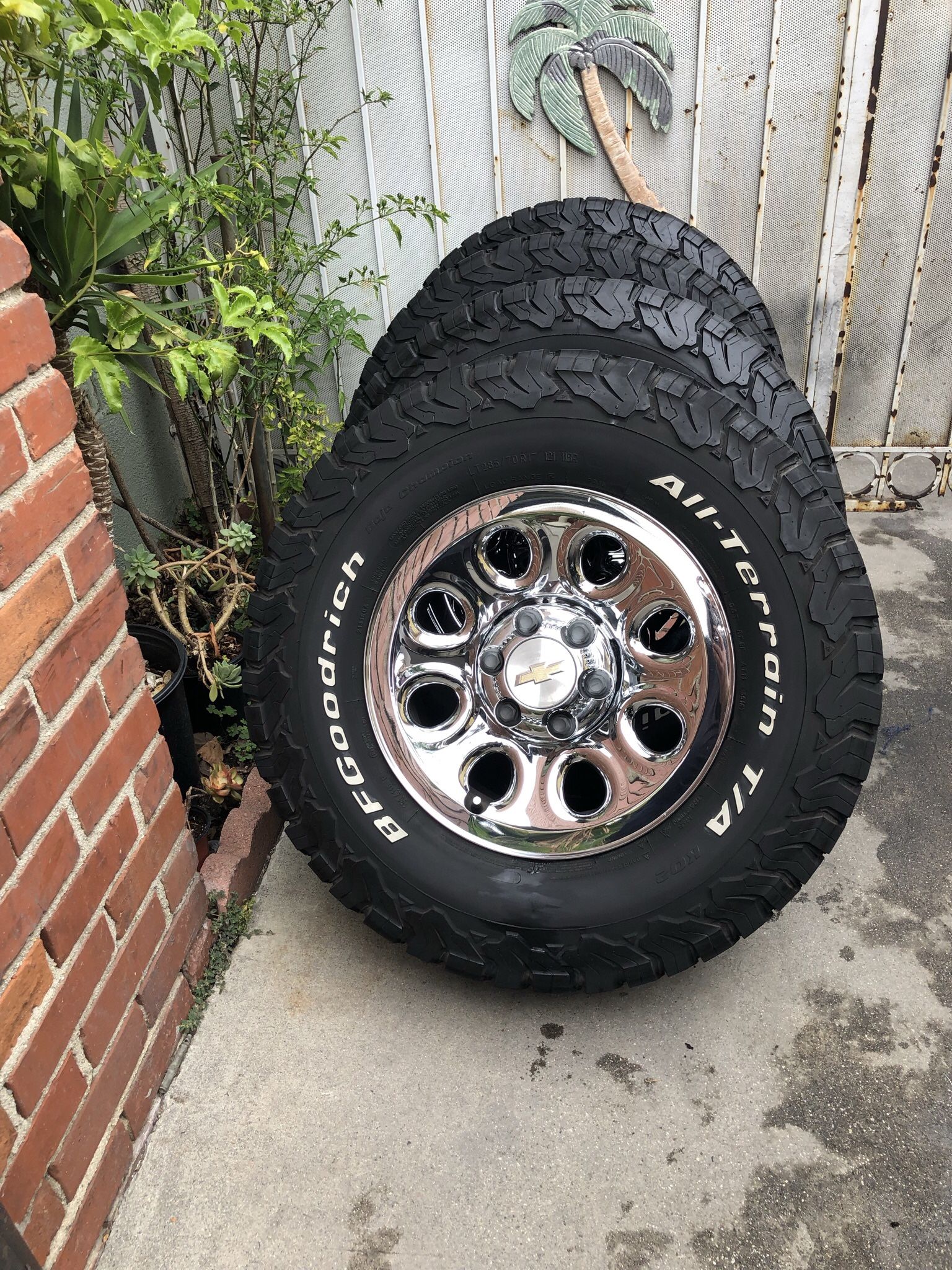 Chevy Silverado And Suv’s Rims With BFGOODRICH ALL TERRAIN KO2 TIRES ...