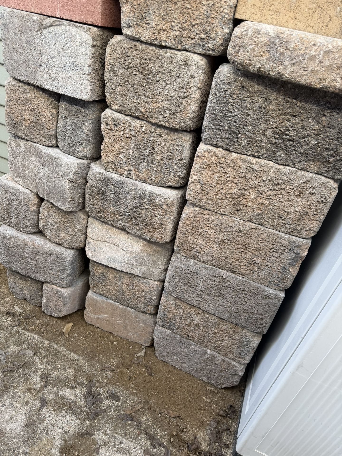 Paver Wall Blocks Concrete Desert Coffee Color Angelus Stone Wall ...