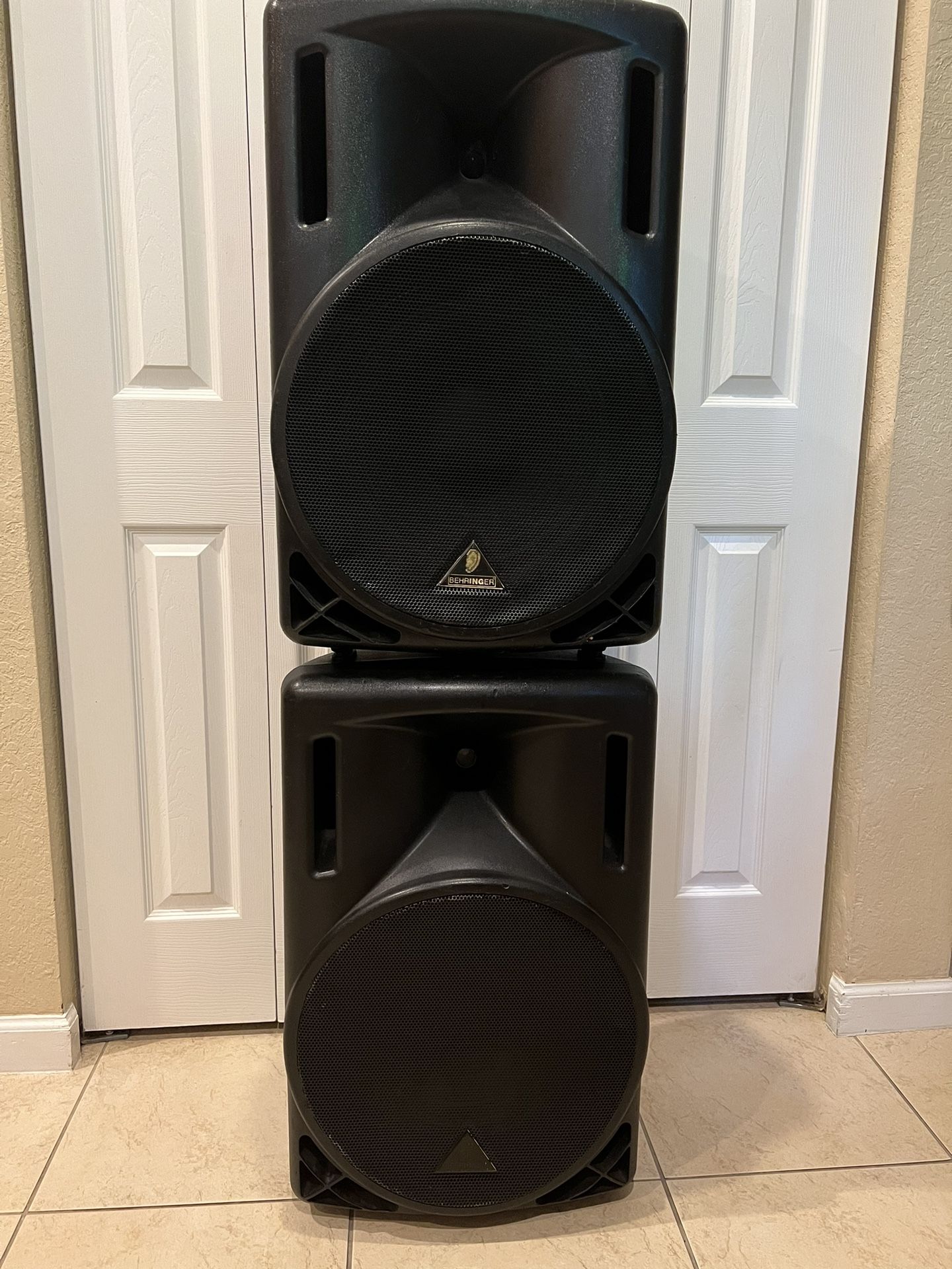 Behringer Eurolive B215A Self Powered Monitors for Sale in Boynton ...