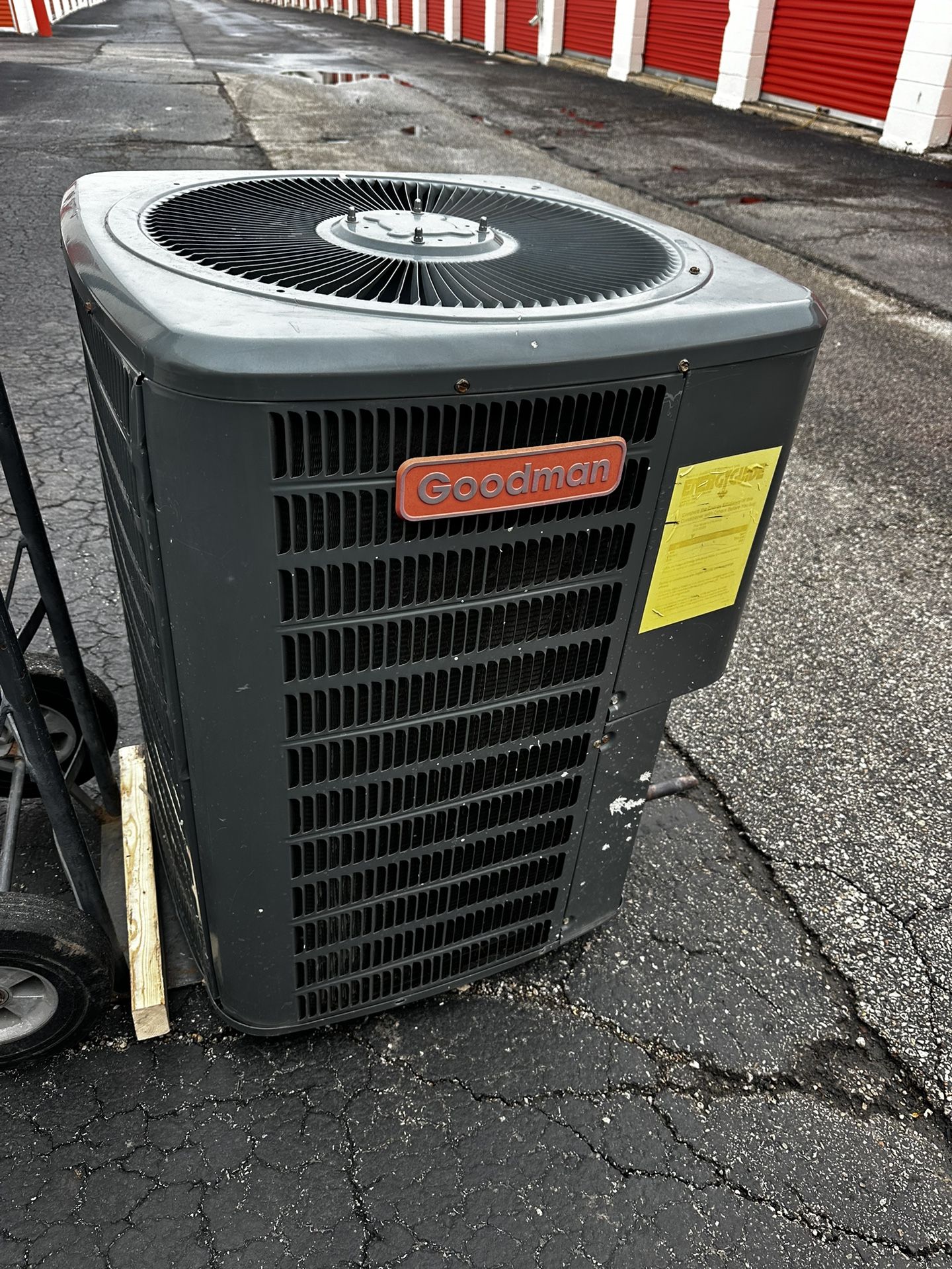 R22 - 2 1/2 Ton Condenser for Sale in Elk Grove Village, IL - OfferUp