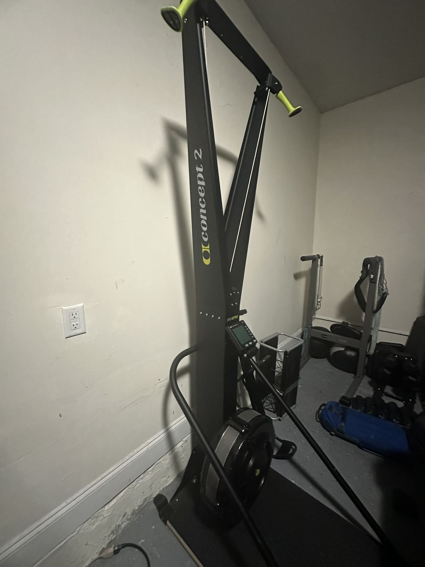 C2 SkiErg with floor Stand for Sale in Pembroke Pines, FL - OfferUp