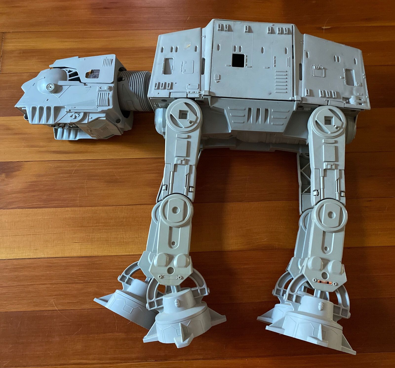 Vintage Star Wars Kenner 1997 AT AT for Sale in Perris, CA - OfferUp